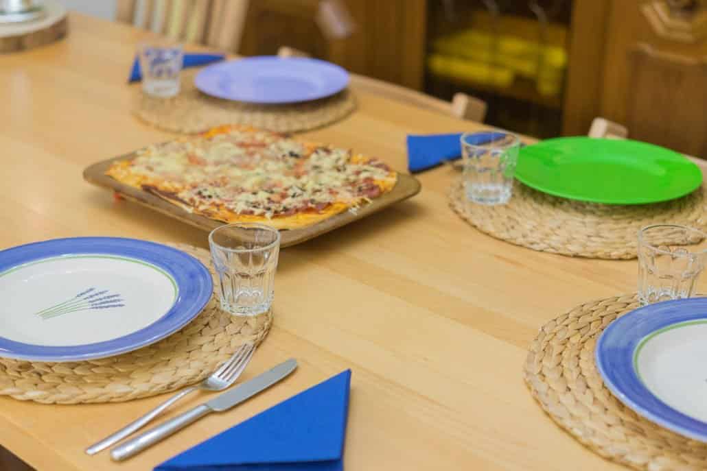 Kochen mit Kindern - Unser Lieblings-Pizzateig * Tagaustagein